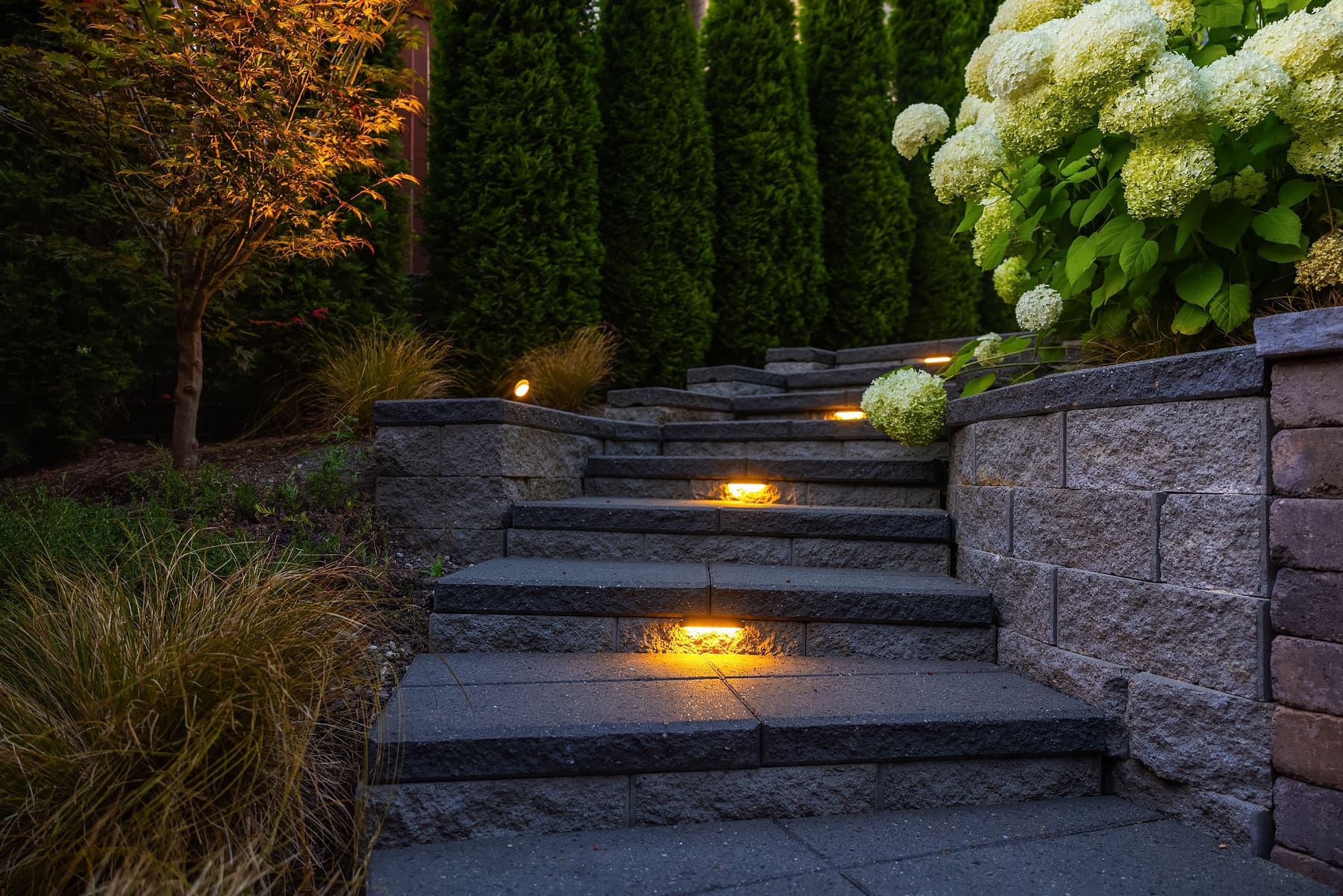 Showstopping Modern Landscape Designs for Our Snoqualmie, WA Neighbors